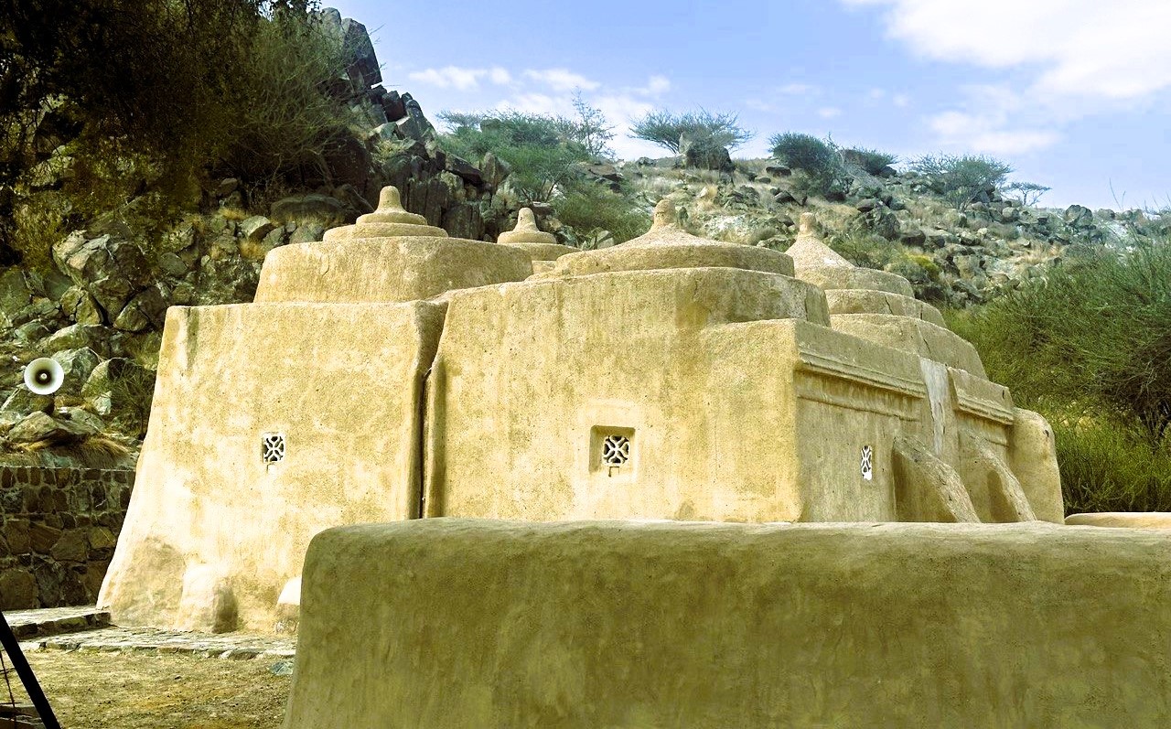 Al Bidya Mosque: UAE’s Oldest Masjid in Fujairah - Paths. Places. People